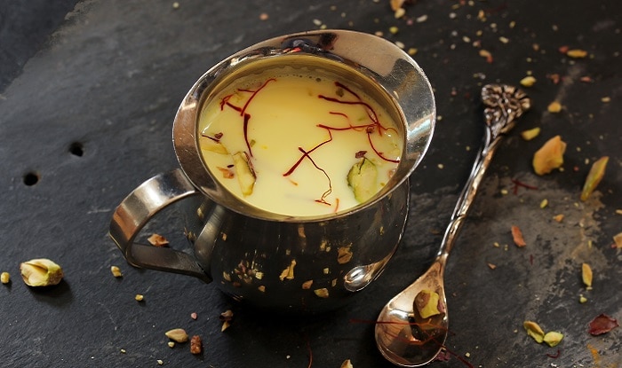 Easy Holi Cocktail Recipe: Here’s how to make Bombay to Benares thandai ...