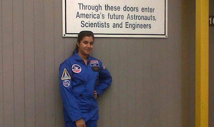 Ayesha Aziz from Kashmir becomes India’s youngest woman pilot at 21 ...