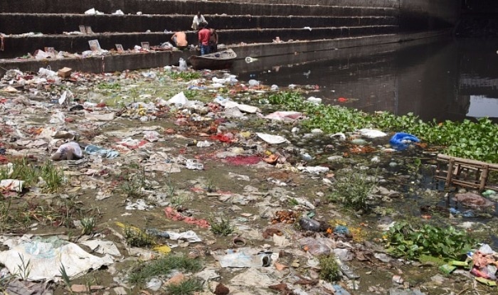 NGT bans open defecation, waste dumping on Yamuna floodplains | India.com