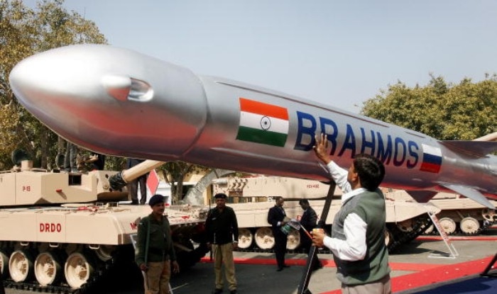 How the BrahMos is becoming India’s most powerful weapons | ब्रह्मोस: भारत की इस मिसाइल से पाक ...