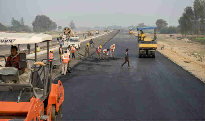 Road Projects Worth Rs 2 Lakh Crore in North-East by 2019: Nitin ...