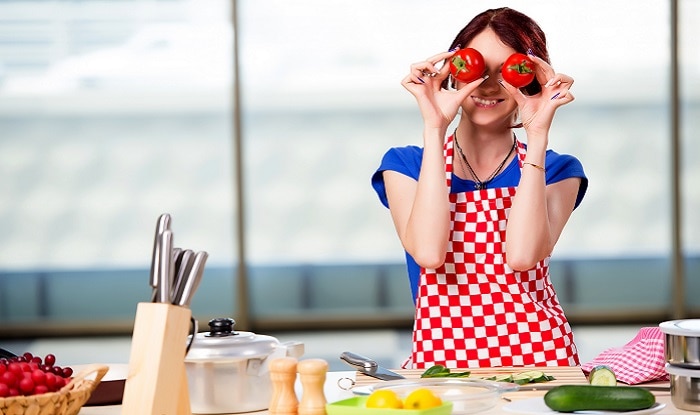 Top 10 cooking tips and tricks for working women | India.com