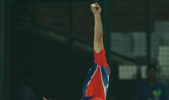 IPL 2017: Corey Anderson takes sensational catch to dismiss Dinesh ...