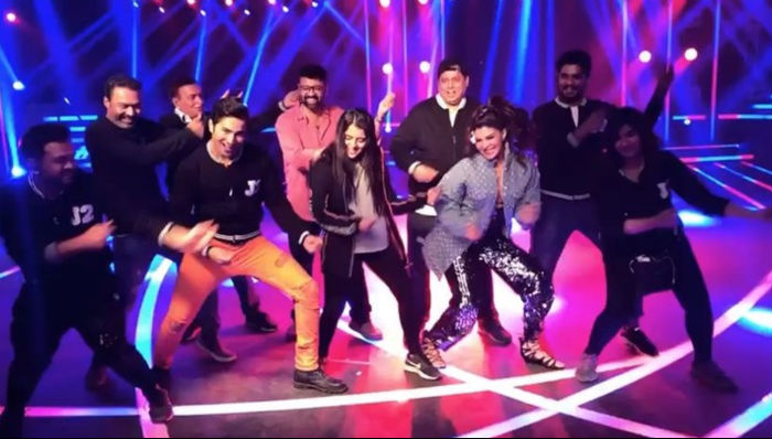 Varun Dhawan shares the first look of Tan Tana Tan from Judwaa 2 ...