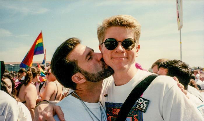 This gay couple recreated their Pride March photo after 25 years ...