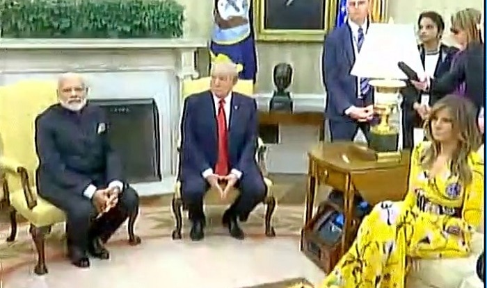 Donald, Melania Trump welcome PM Modi to White House with a handshake ...