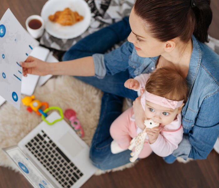 Here Are 5 Reasons Why Being A Single Mom Is Awesome | India.com