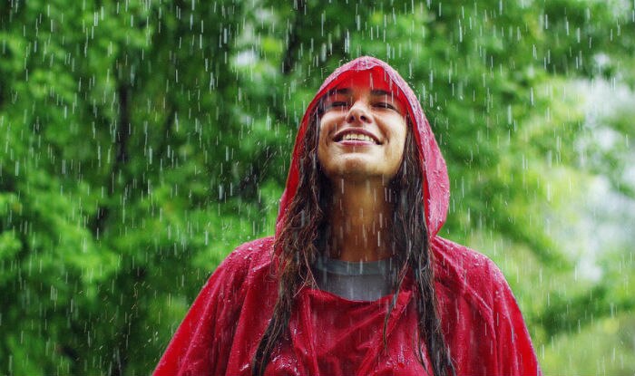 Monsoon skincare: Top 5 expert tips to to keep your skin glowing during ... Monsoon skincare: Top 5 expert tips to to keep your skin glowing during ...