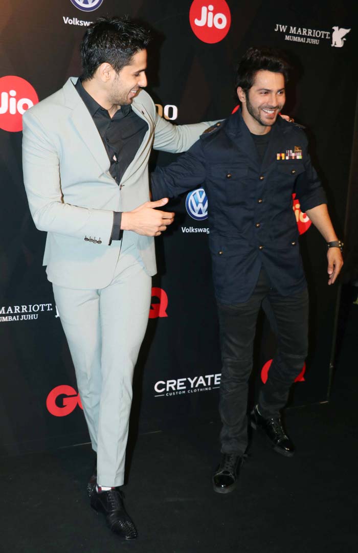 GQ Awards 2017: Varun Dhawan, Yami Gautam, Ishaan Khattar pose ...