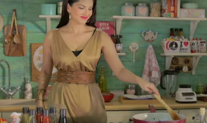 Sunny Leone cooks up her favorite meal on The Mini Truck show (WATCH ...
