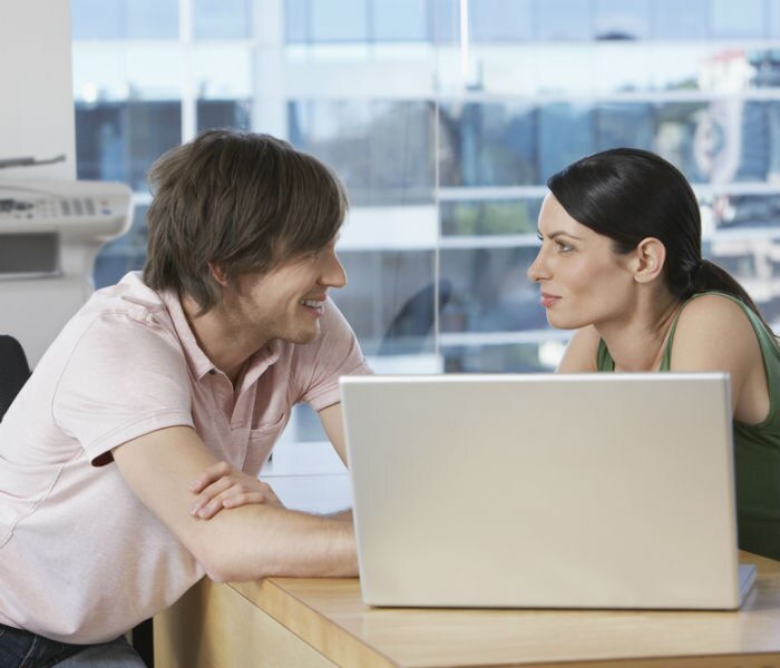 Here are 5 tips for dating someone at your workplace | India.com