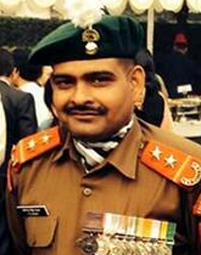 Kargil Vijay Diwas: Scroll Through Photos of The Param Vir Chakra ...