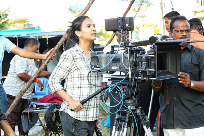 VIP 2 behind the scenes: Check out these amazing stills from Dhanush ...