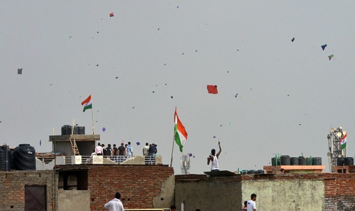 simon commission go back slogans written kites were flown | 1947: जब ...