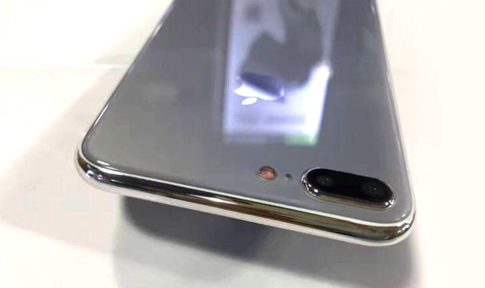 Apple iPhone 7s, iPhone 7s Plus Photos Leaked: Images Reveal Glass Back ...