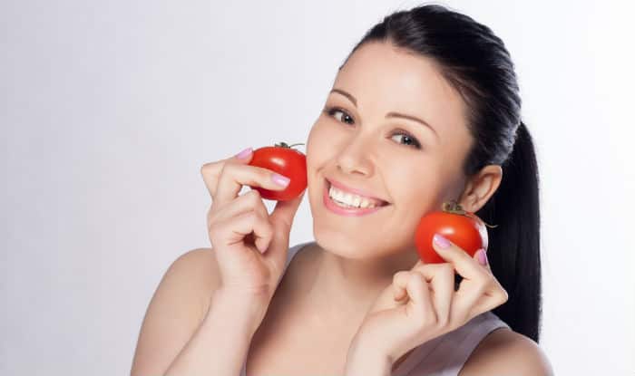 Top 5 DIY Tomato Face Masks for Clear and Radiant Skin | India.com