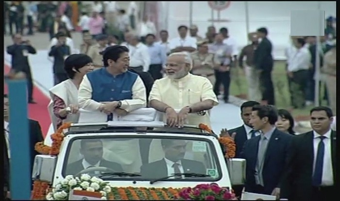 In Photos: PM Narendra Modi, Japanese PM Shinzo Abe’s Roadshow From ...