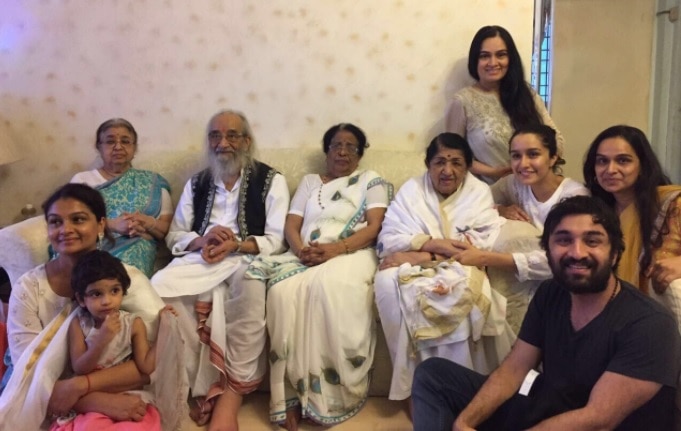 Shraddha Kapoor On Meeting Grandaunt Lata Mangeshkar: I’m Really Shy ...