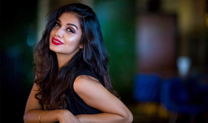 Splitsvilla 10 Fame Divya Agarwal Makes Her Bollywood Debut With Kunaal ...