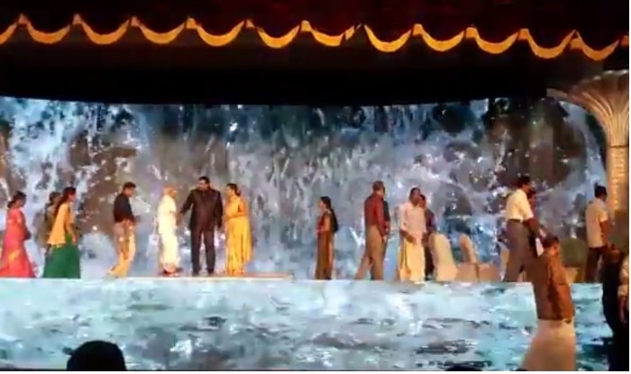 Couple Stand on Water for Marriage Reception? LED Wall Decoration ...