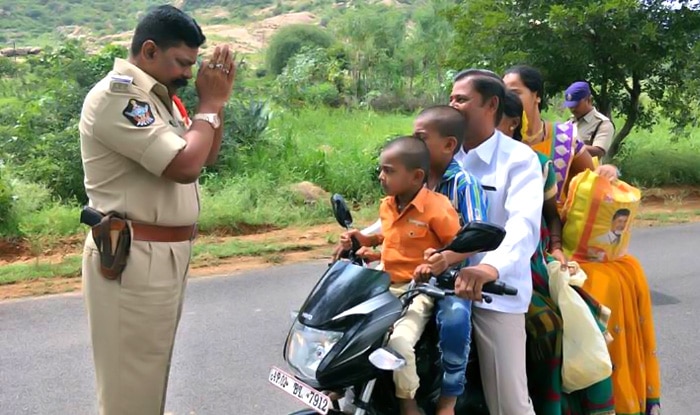 Photo Of Andhra Pradesh Police Officer Folding His Hands In Front Of An ...
