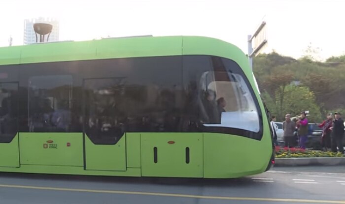 World’s First Smart Train Begins Test Run in China: See Pictures of ...