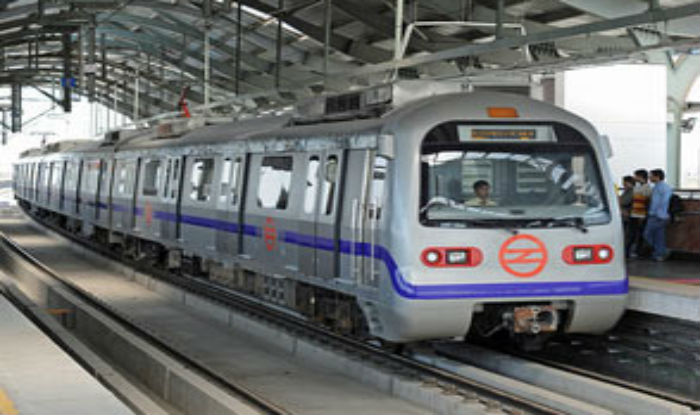 Delhi Metro Violet Line Services Disrupted For Half an Hour Due to ...