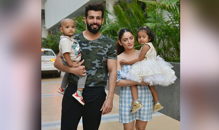 Jay Bhanushali, Mahhi Vij’s Latest Picture With Their Adopted Kids Is ...
