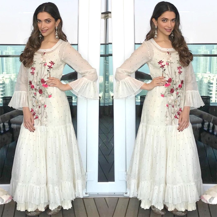5 Looks Of Deepika Padukone During Padmavati Promotions, You Can ...