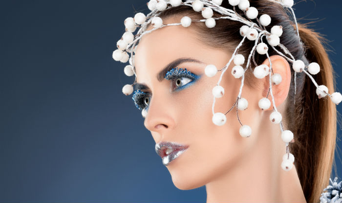 Winter Makeup Tricks: 5 Makeup Tips to Look Radiant This Winter | India.com