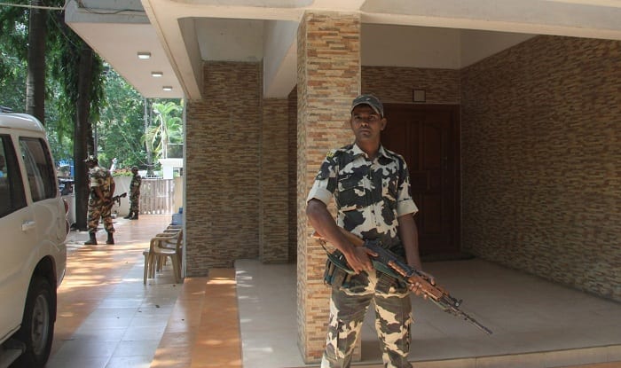 Government May Withdraw Order to Remove CRPF From VIP Security | India.com