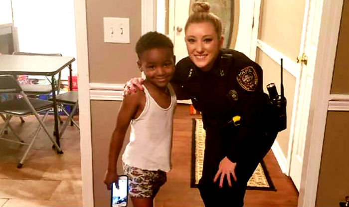 5-year-old Boy Calls 911 To Inform That Grinch Plans To Steal Christmas ...