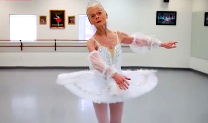 77-year-old Ballerina Madame Suzelle Poole Proves Age is Just a Number ...