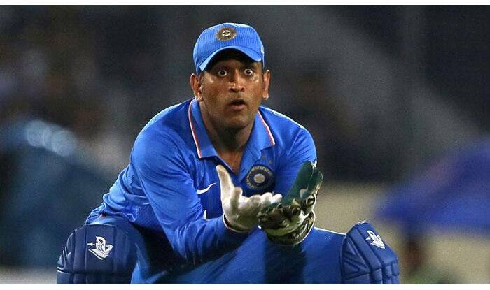 India vs England 3rd T20I: MS Dhoni Creates WORLD RECORD, Becomes First ...