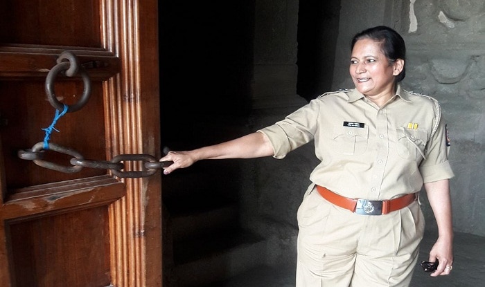 DSP Sujata Patil Questions Police Insensitivity to Female Passengers ...