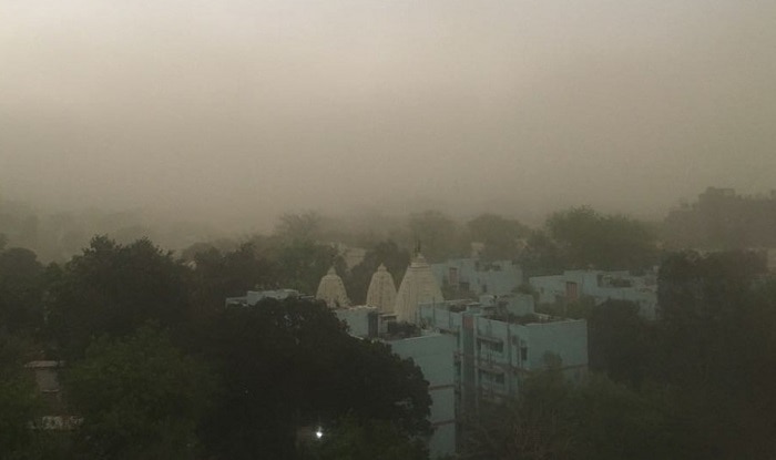 Dust Storm Leaves Over 40 Dead in Uttar Pradesh, 31 in Rajasthan; Over ...