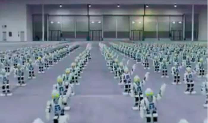 Over 1300 Robots Dance Together In Italy To Break Guinness World Record ...
