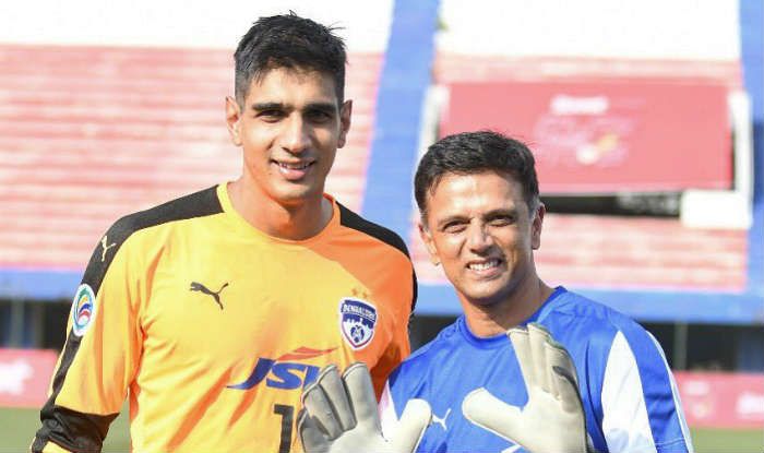 Rahul Dravid Becomes Goalkeeper, Takes Football Lessons From Gurpreet ...