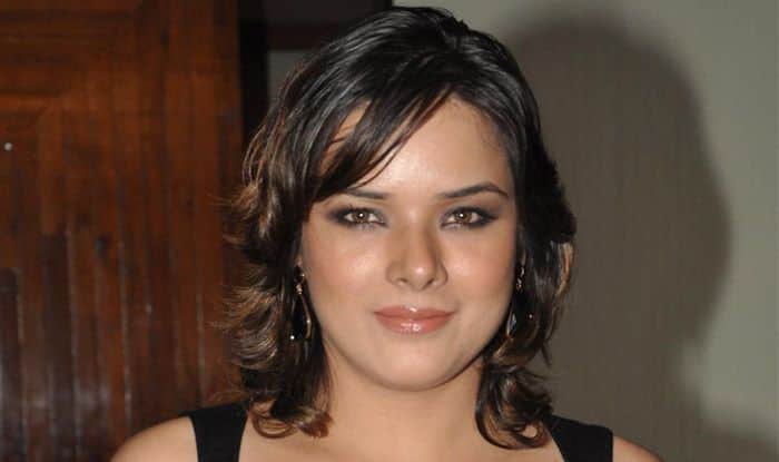 CDR Case: Actor Udita Goswami Appears Before Thane police | India.com