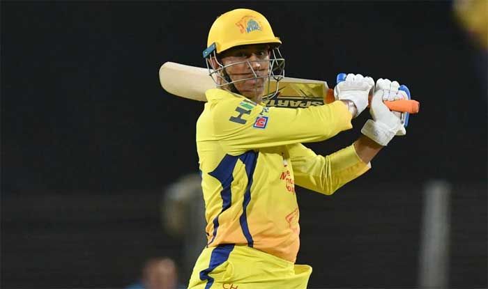 IPL 2018: Manish Pandey Drops an Easy Catch Offered by Mahendra Singh ...