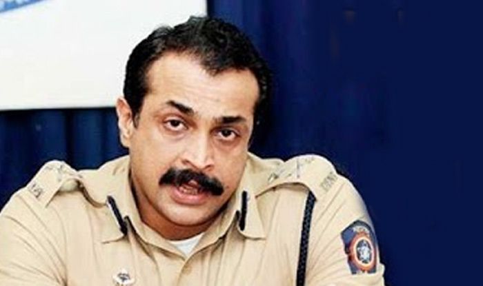 Himanshu Roy, Former Maharashtra ATS Chief And Mumbai Top Cop, Commits ...