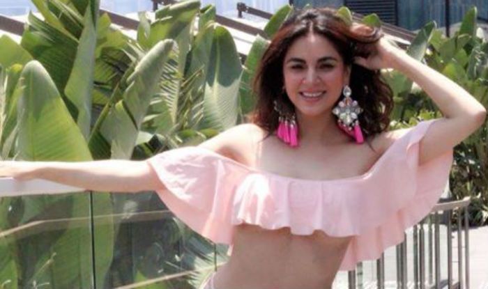 Kundali Bhagya Actress Shraddha Arya in Peach Bikini is Setting the Internet on Fire | India.com