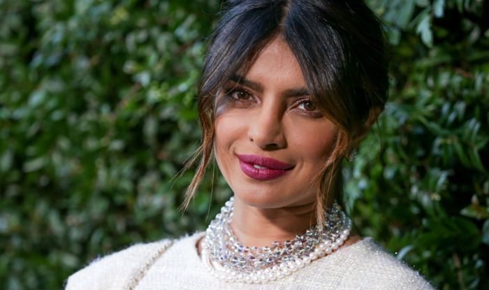 Priyanka Chopra’s Metallic Berry Lips are This Seasons Must Have Beauty ...