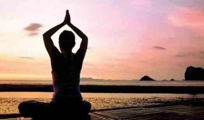 Yoga Asanas That Will Cool You Down This Summer | India.com