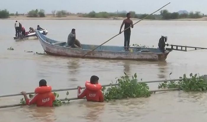 Andhra Pradesh: Four Engineering Students Feared Drowned in Krishna ...