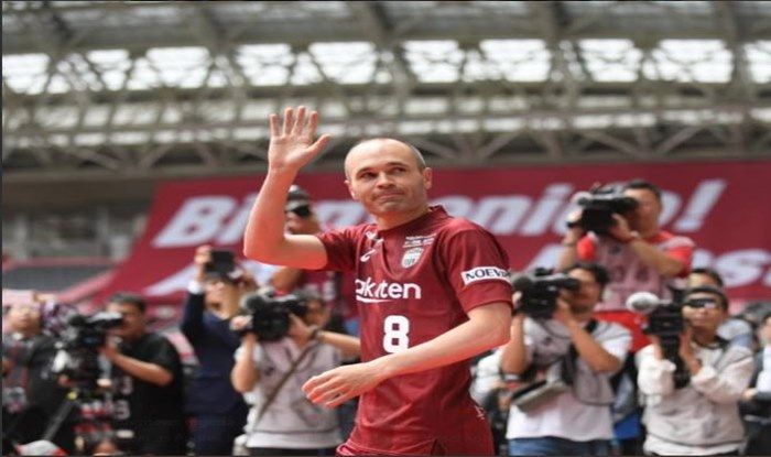 Former Barcelona Footballer And Legend Andres Iniesta Arrives in Japan ...