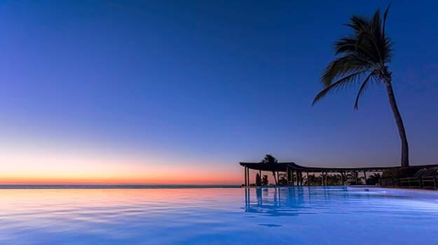Don’t miss these 10 swanky hotels in India with infinity pools! | India.com