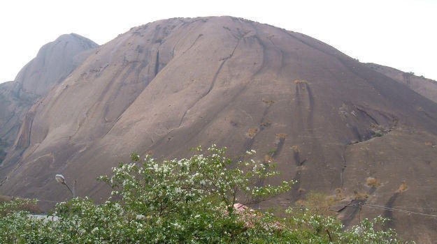 Chennai to Savandurga: How to reach Savandurga from Chennai by road ...