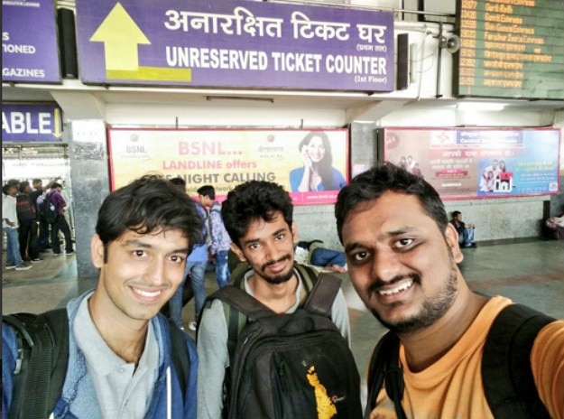 These three guys are live tweeting their train journey across India and ...