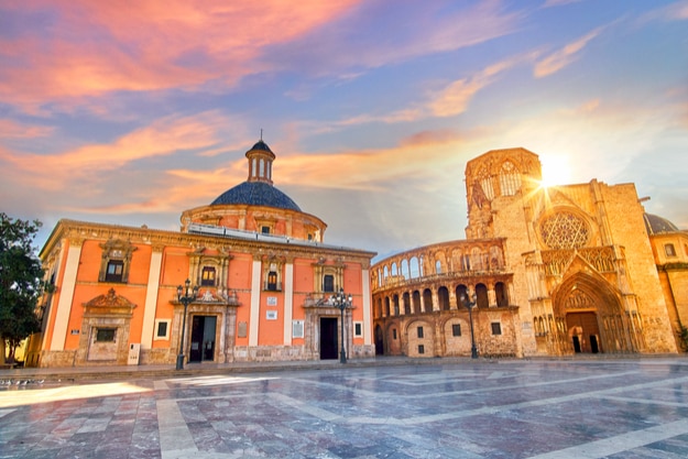 Photos of Valencia That Will Tempt You to Visit the City of Oranges ...